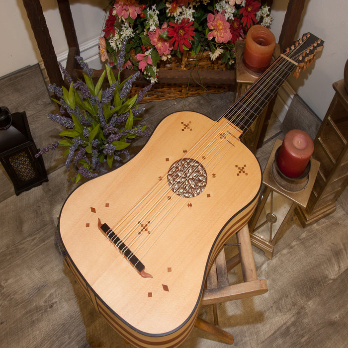 Roosebeck 6 Course Renaissance Vihuela (Padded Case)